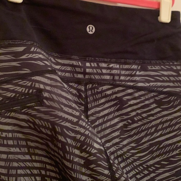 lululemon athletica | Pants & Jumpsuits | Lululemon Print Leggings ...